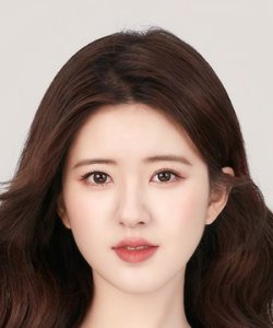 Zhao Lu Si 赵露思